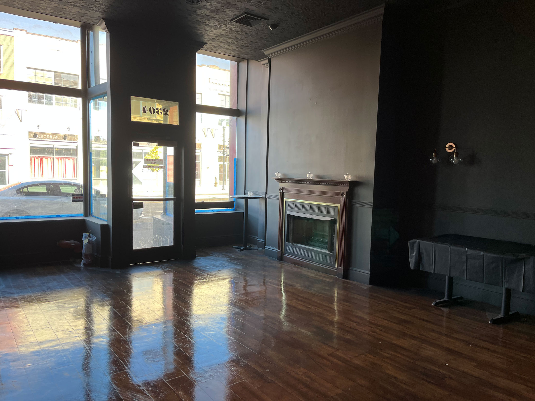 Contact - The Library On Carson